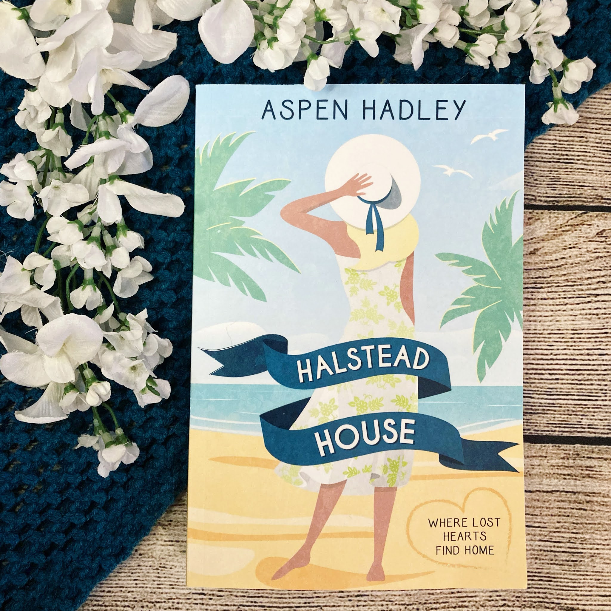 Beauty in the Binding: Book Review: Halstead House by Aspen Hadley