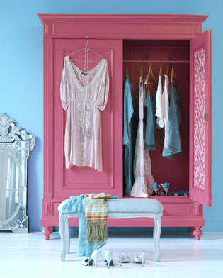 Creative Influences: Color Scheme: Hot Pink and Cool Blue