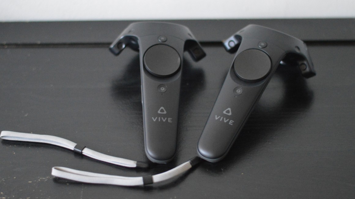 HTC Vive Review ~ Activity Trackers For Small Wrists