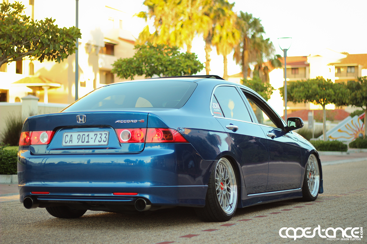 Cape Stance: Subtle Stunner - Mujaahid's Static Accord