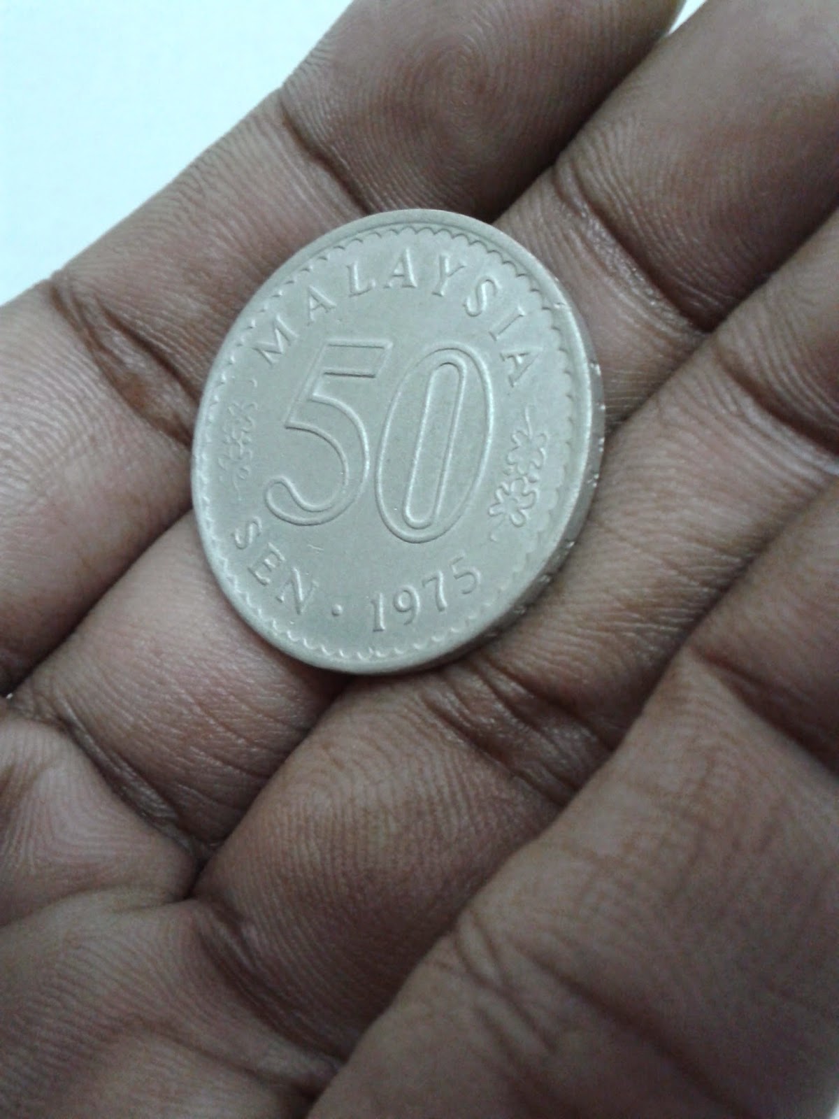 Badai Mencak Kelambit Biru: Syiling Specimen dari Logam Perak , 50 sen ...