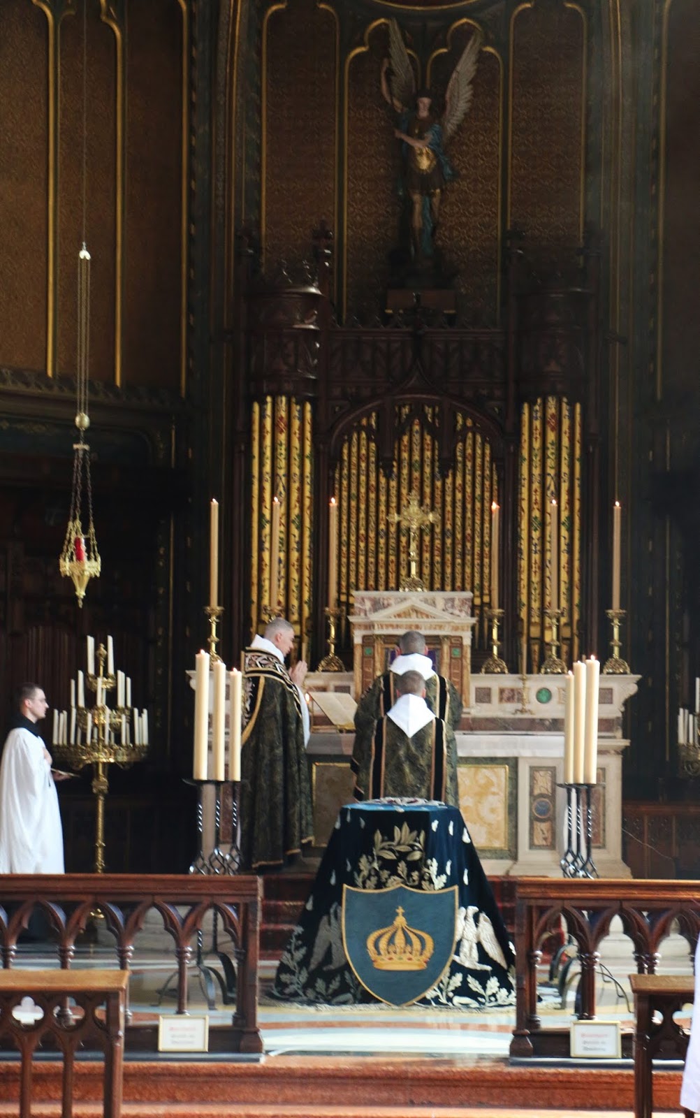 New Liturgical Movement: Pontifical Requiem Mass at Farnborough Abbey