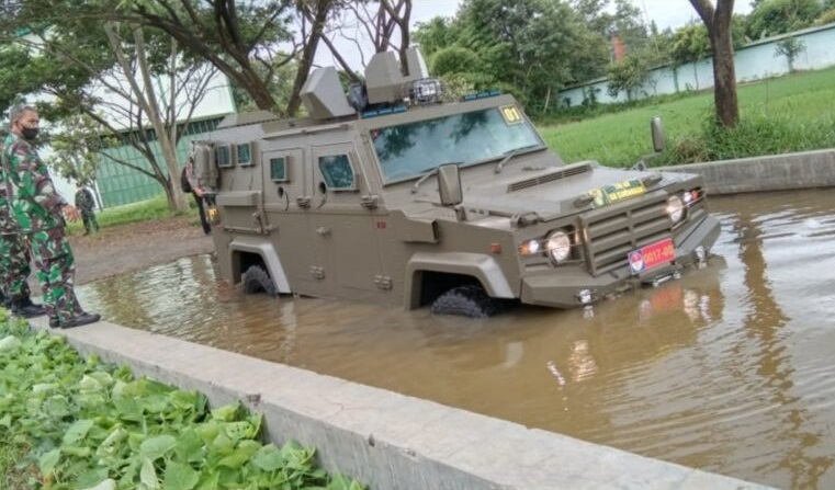 DEFENSE STUDIES: 2 Kodam di Papua Peroleh Kendaraan ILSV J-Forces Armored