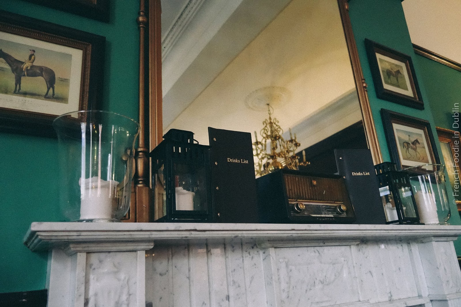 The Cosiest Bar in Dublin: The Library Bar | French Foodie in Dublin ...