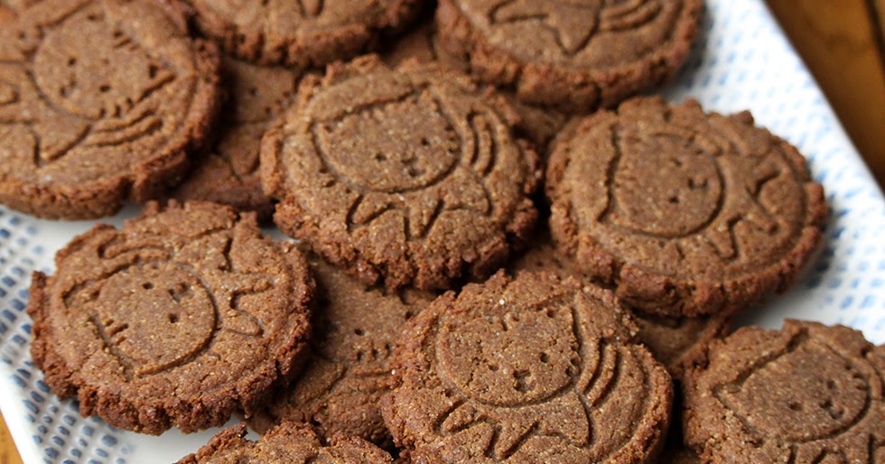 Nourish me lovingly: Carob tahini biscuits (PALEO, V)