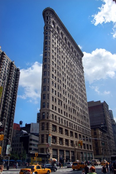 Oasis Of The Seas: Flatiron Building of New York city