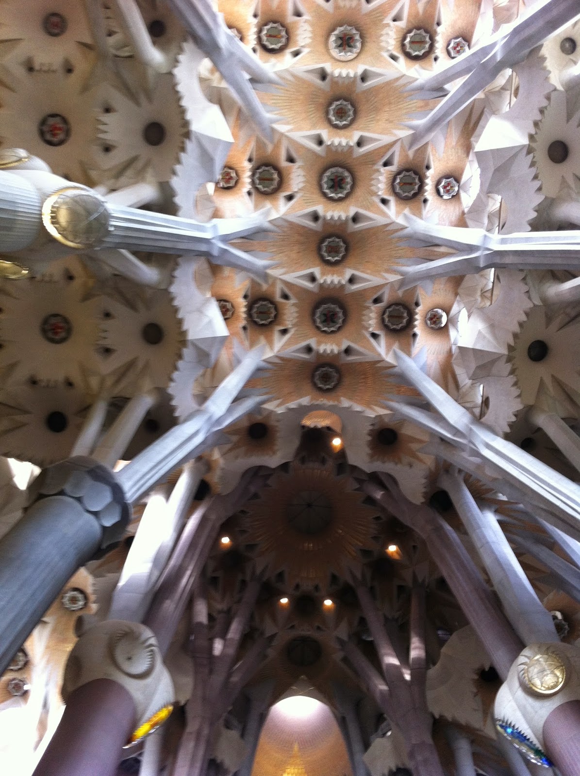 DIDÀCTICA DEL PATRIMONI CULTURAL: GAUDÍ, ¿UN SANTURRÓN EXCÉNTRICO? EL ...