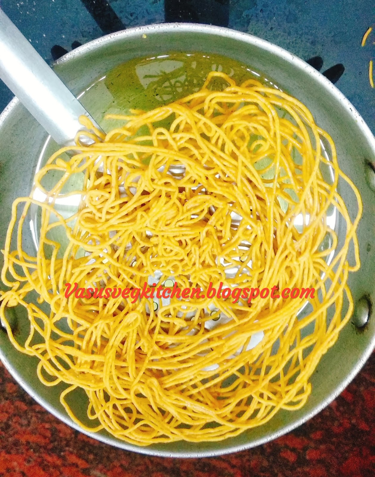 Vasusvegkitchen: Omapodi || Karapusa || Sev, how to prepare Omapodi recipe
