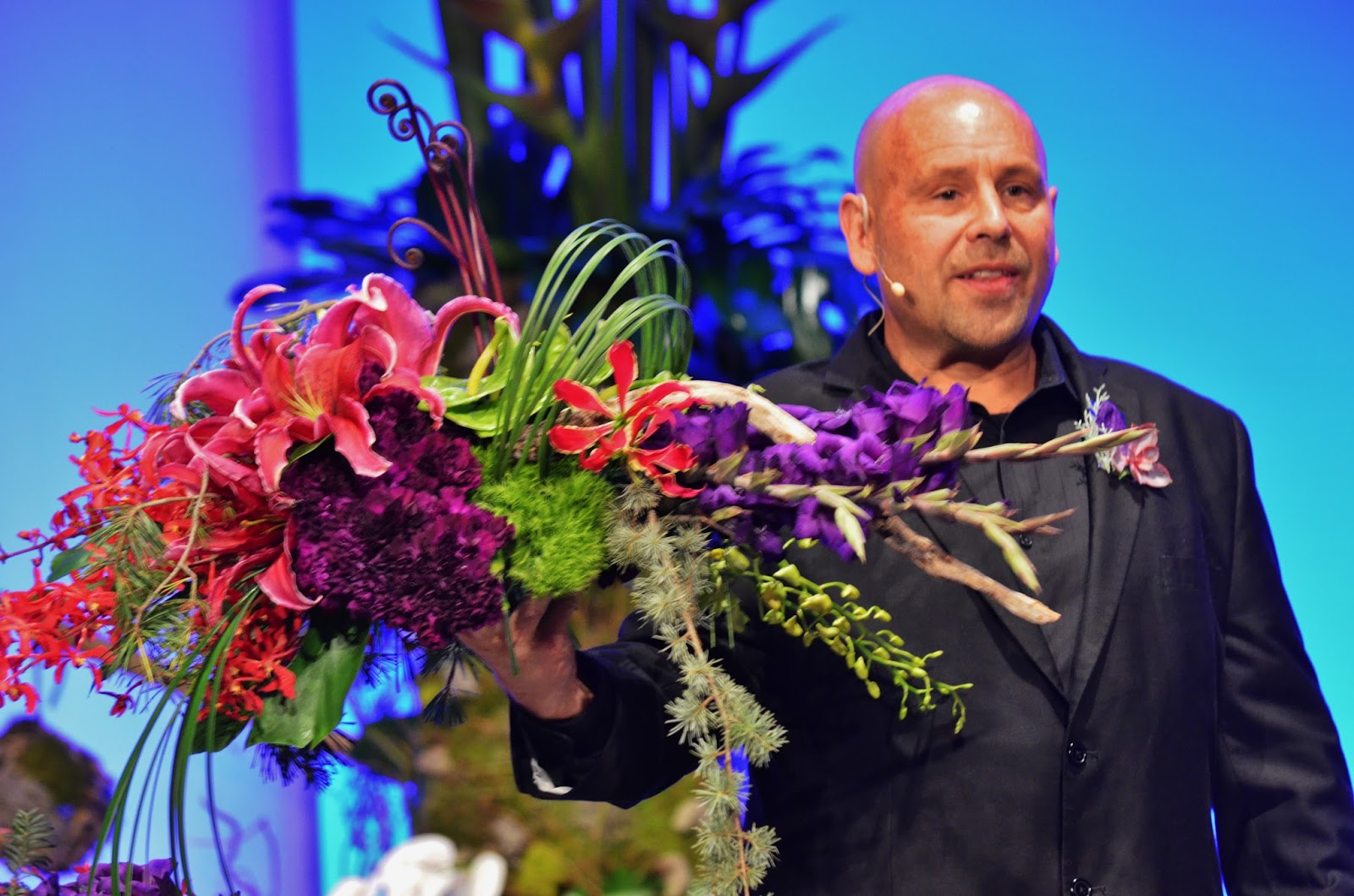 Prom Flowers: Designer Spotlight- Mike Hollenbeck AIFD