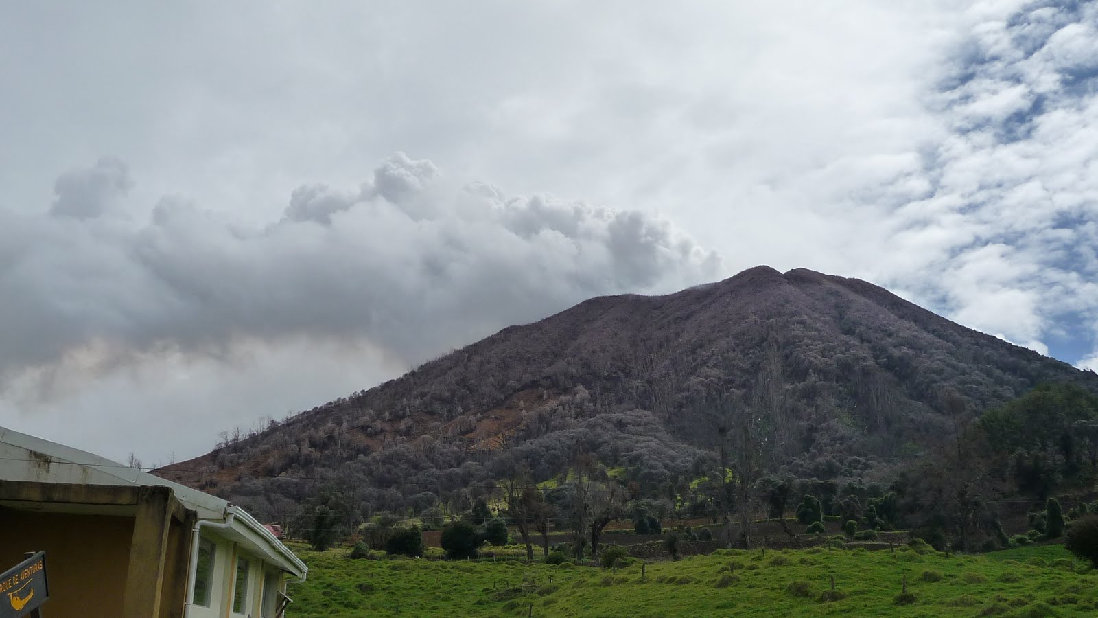Viajando por el mundo: El volcán Turrialba