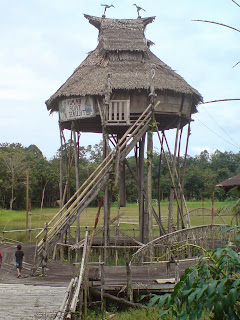 Rumah Adat Dayak Sebujit di Kab. Bengkayang