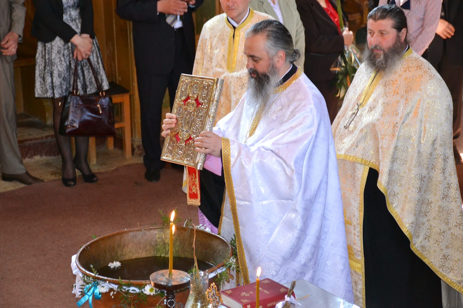 Botezul pruncilor David-Ciprian si Stefan-Ioan, Manastirea Nicula – Dar!