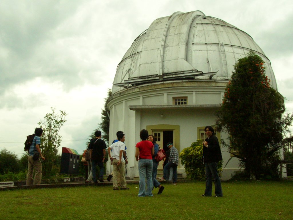 Panorama Wallpaper: Observatorium Boscha Bandung