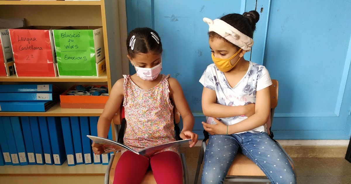 ESCOLA ÀNGELA ROCA - CICLE INICIAL: LLEGIM EN PARELLA