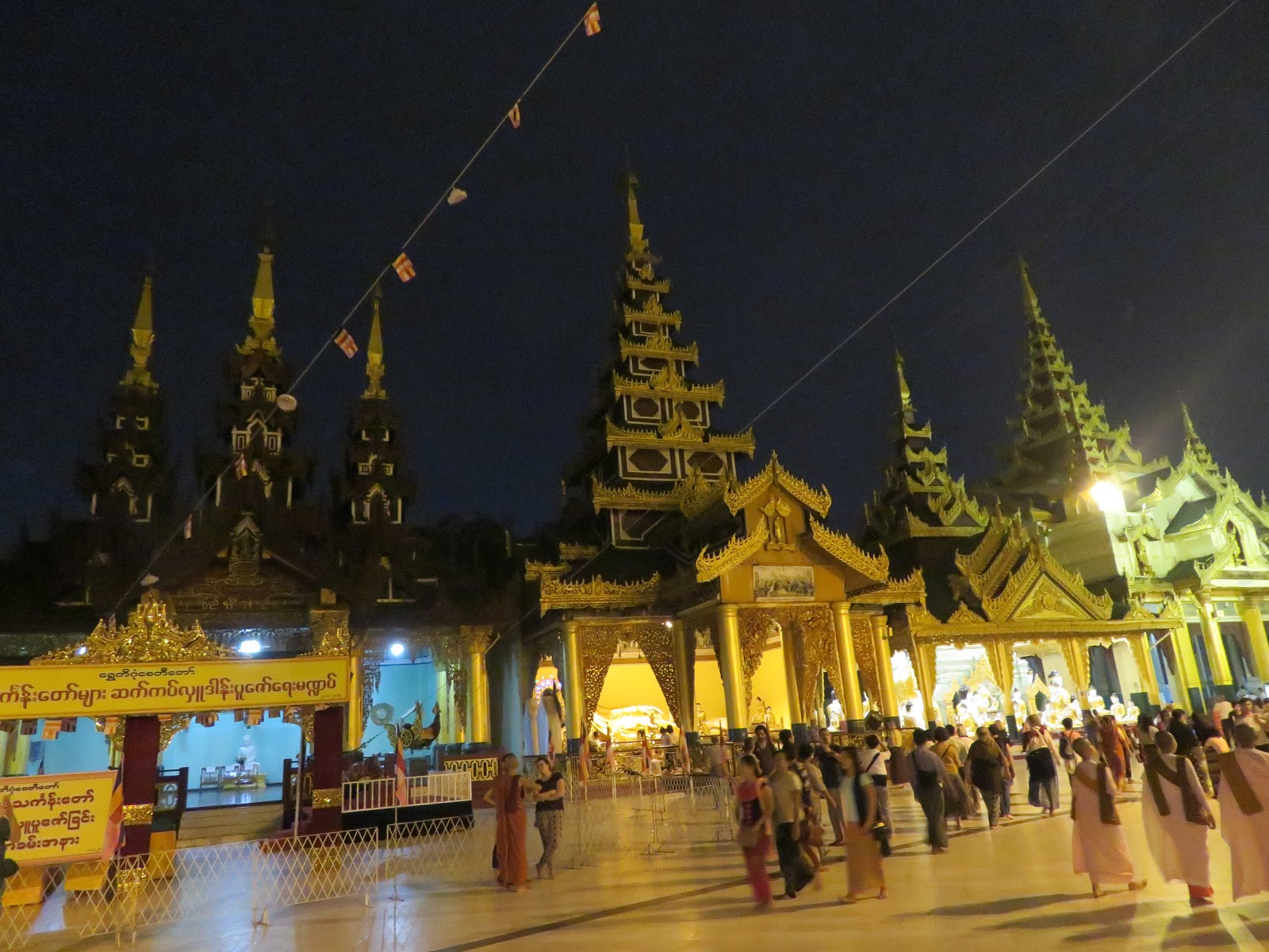 Kee Hua Chee Live!: VISITING SCHWEDAGON GOLDEN PAGODA TEMPLE IN YANGON ...