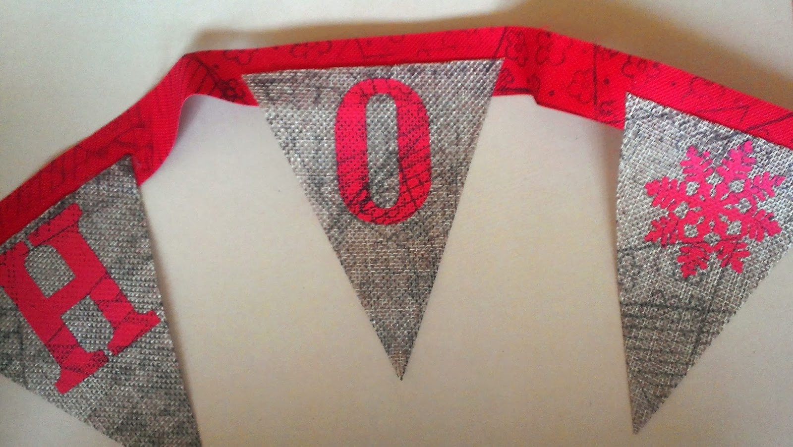 Erin Reed Makes: HoHoHo Banner **Susan K. Weckesser**