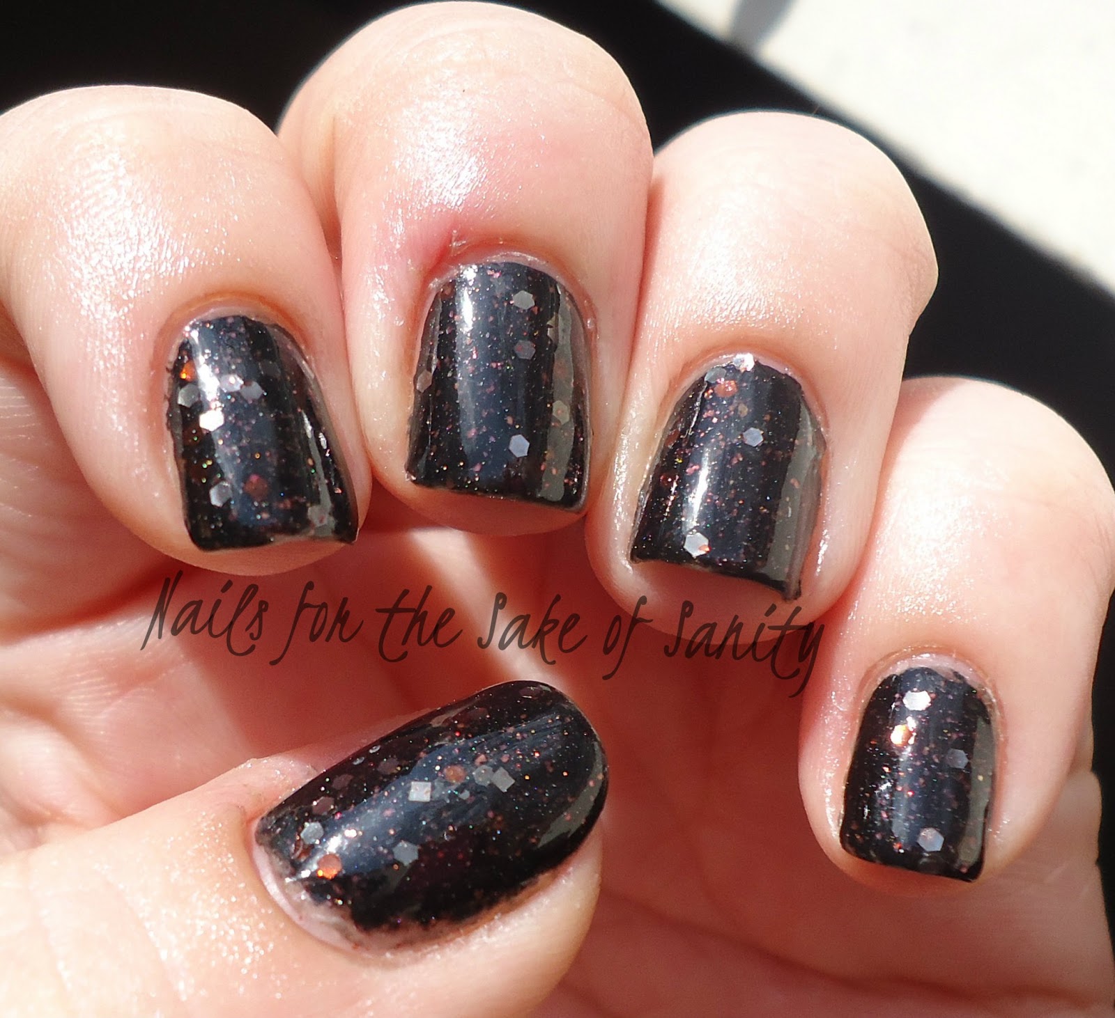 Nails for the Sake of Sanity: Daring Digits: Hunter and Warlock