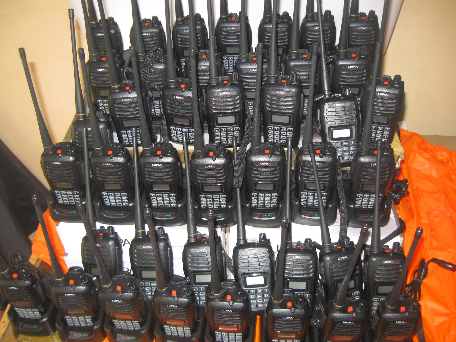 SATRIA COM RENT HT: Rental HT Murah Denpasar Surabaya