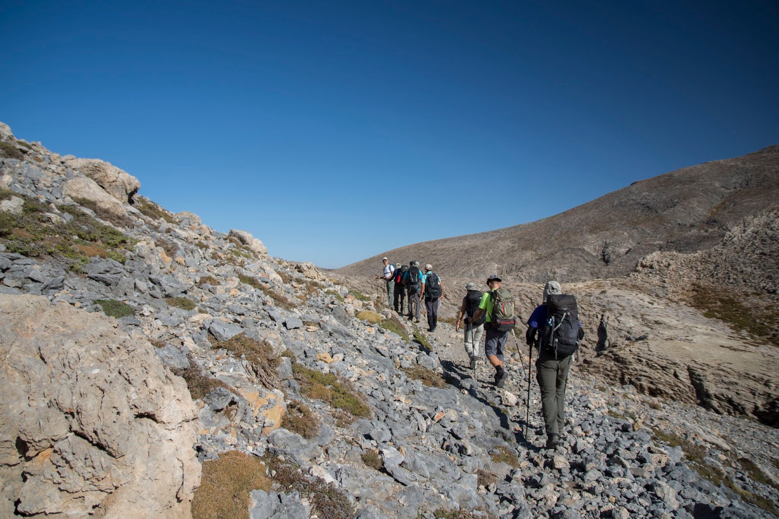 EXPLORE MOUNTAINS: ΔΙΑΣΧΙΣΗ ΛΕΥΚΩΝ ΟΡΕΩΝ (ΑΜΜΟΥΤΣΕΡΑ-ΞΥΛΟΣΚΑΛΟ)