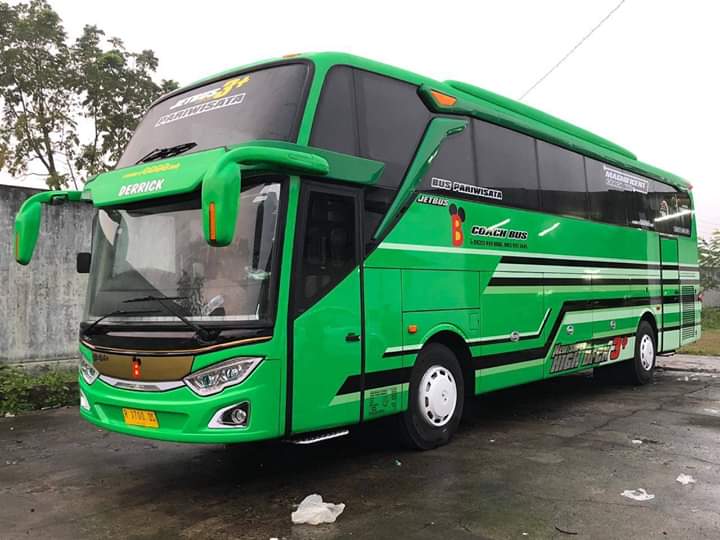 SEWA BUS WISATA PURWOKERTO: Po. B Coach Bus ( a member of 8888 family )