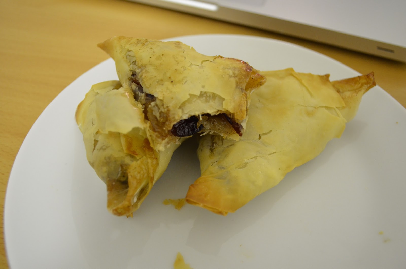 Apple Pie Samosas ~ Stuff and Spice