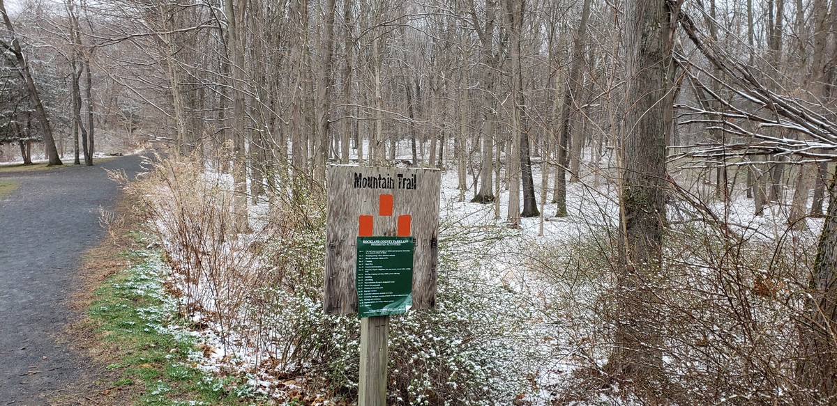 Harriman Hiker: Harriman State Park and Beyond: Kakiat Last Season Snow ...