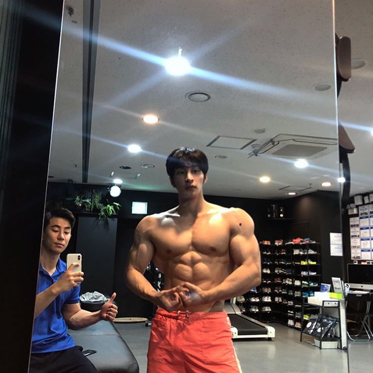 Muscle, Muscle, Muscle: Jun Cho