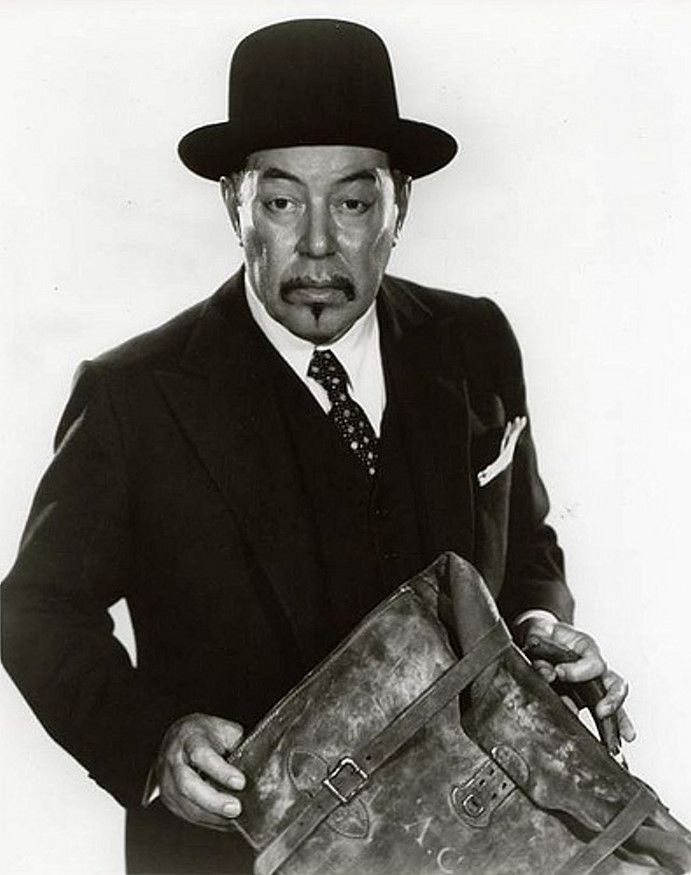 Charlie Chan in London (1934)
