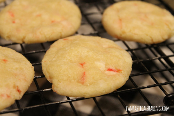 Fantastical Sharing of Recipes: Candy Cane Crinkles