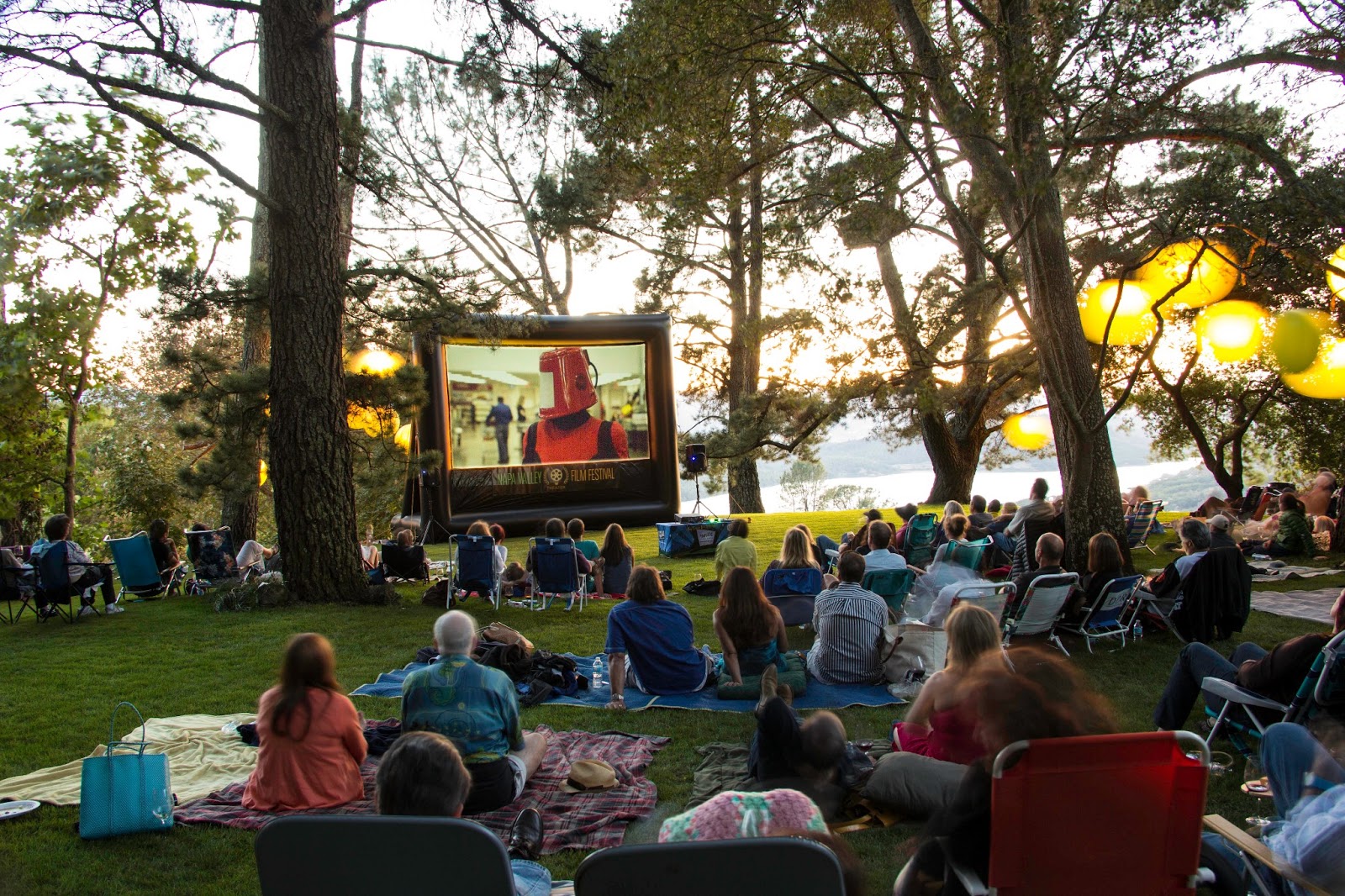 The Fun of Outdoor Movies: Future Folk and NVFF invade Napa Valley!