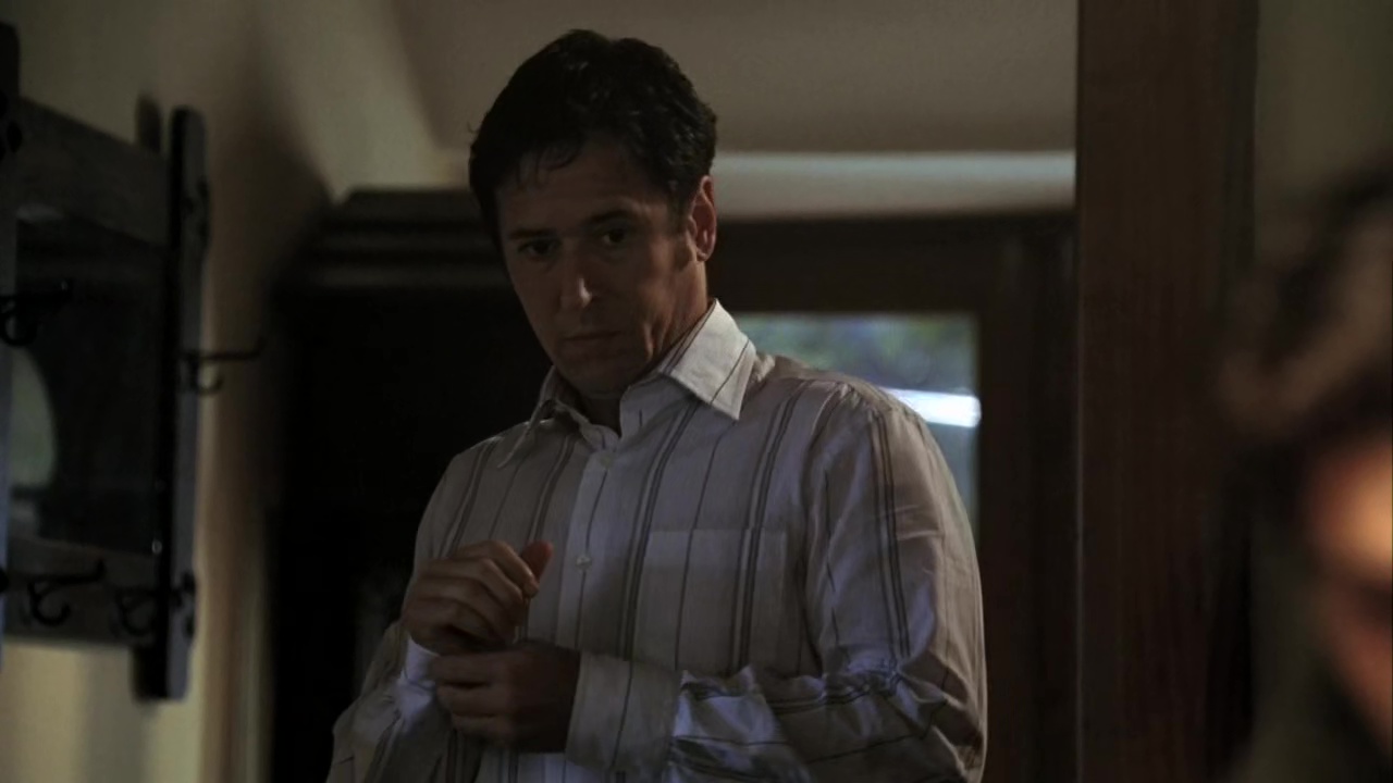 Auscaps Rob Morrow Shirtless In Numb3rs 1 01 Pilot