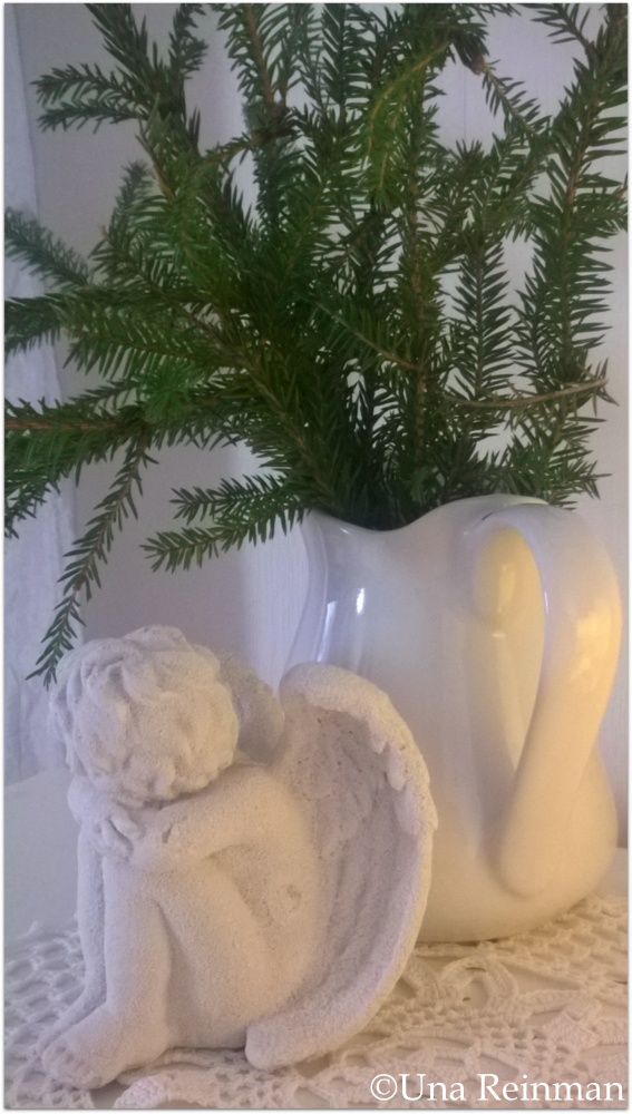 Hallatar : Pikkutalon joulua kuvina