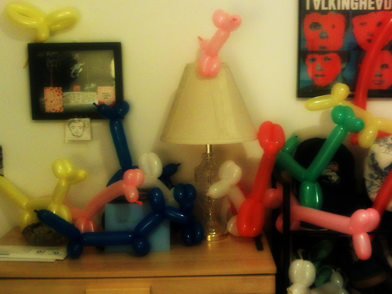 TeaBeans: Ms. Balloon Hands