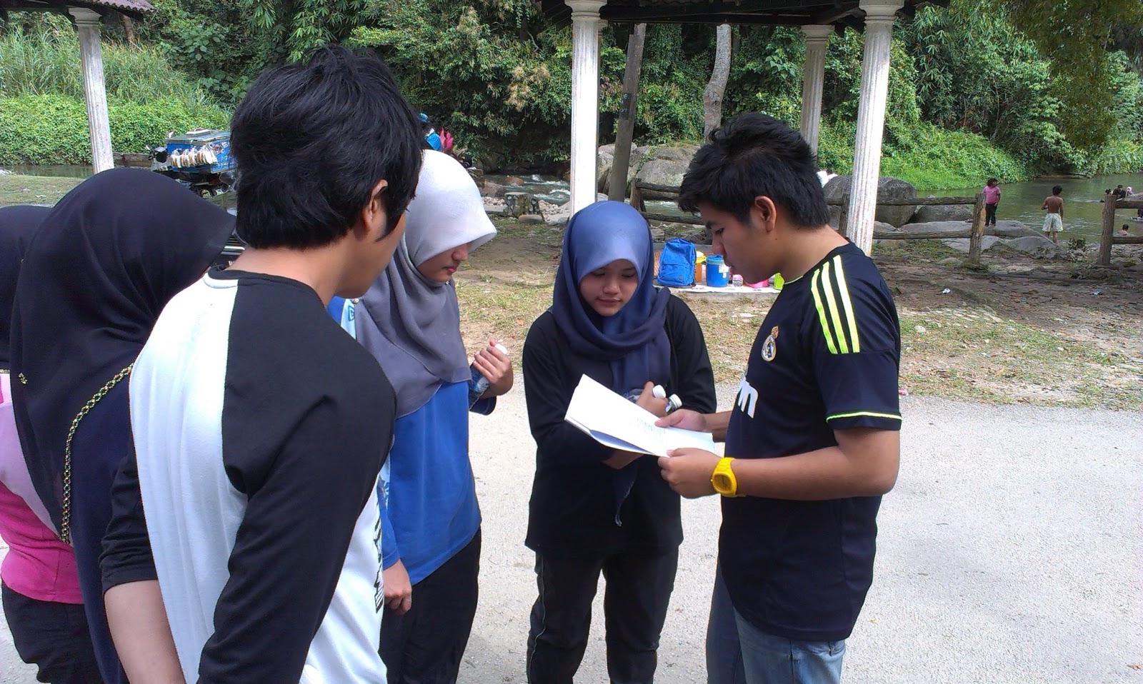 Treasure Hunt Games Explorace | Treasure Hunt Ideas | City walkhunt ...