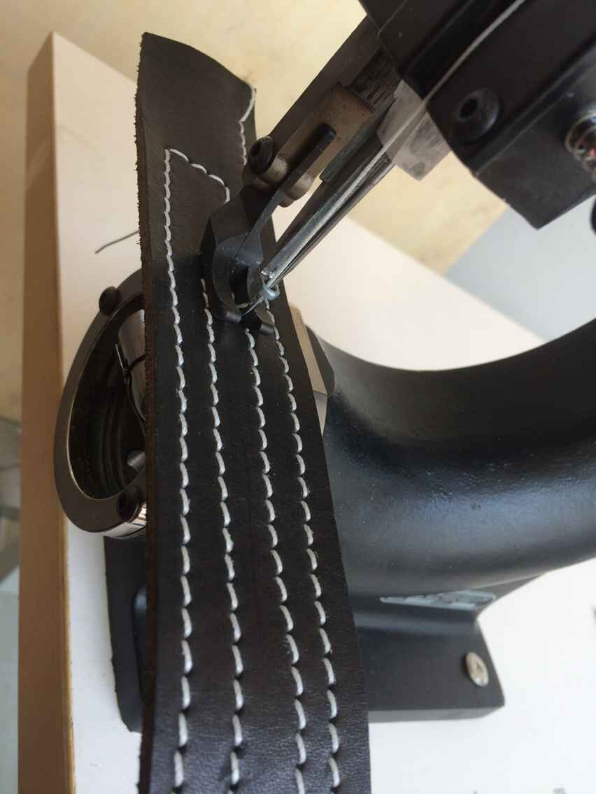 Machine à coudre industrielle - matières lourdes: Machine à coudre ...