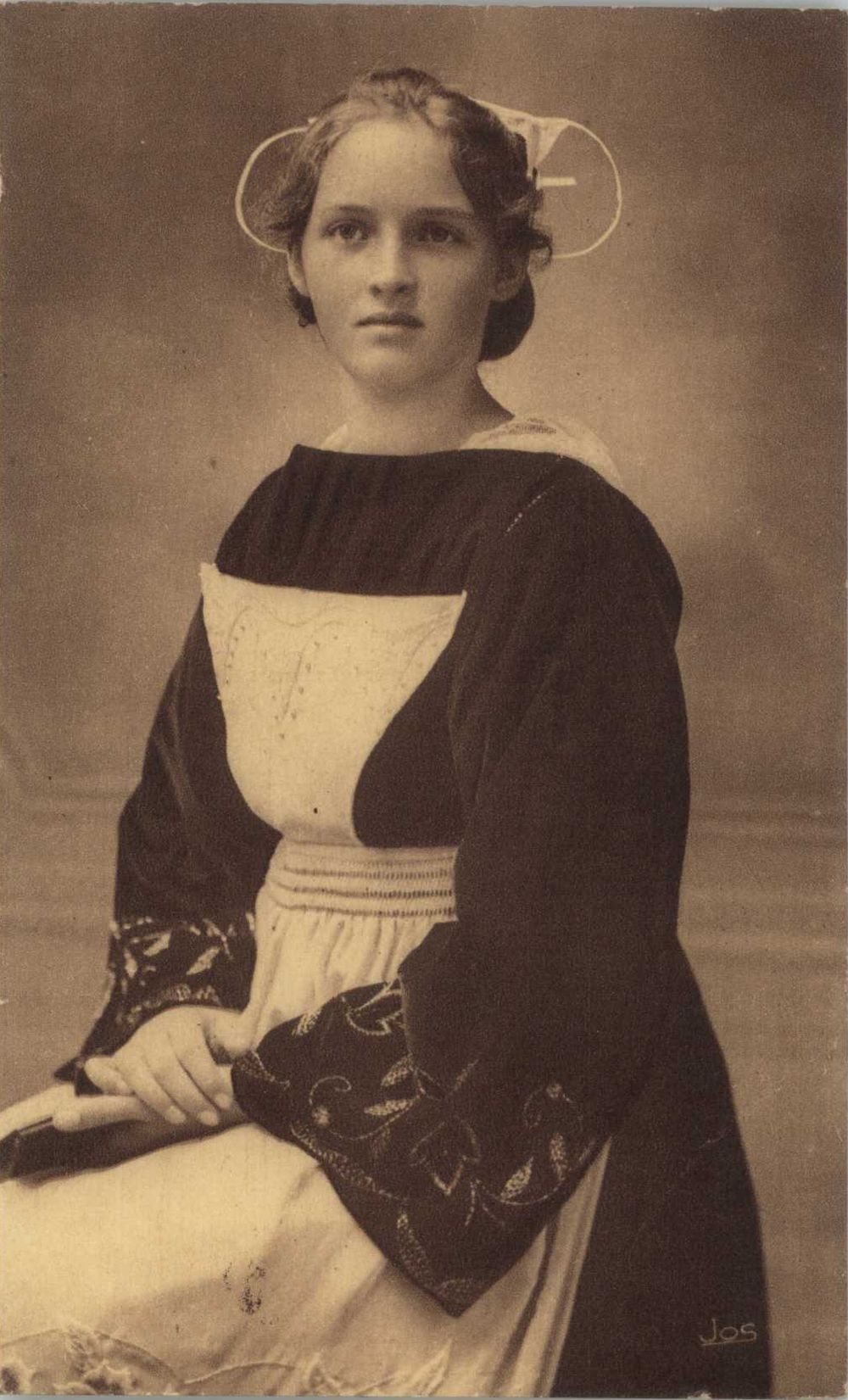 FolkCostume&Embroidery: A Closer View of Breton Costumes, Part 2 ...