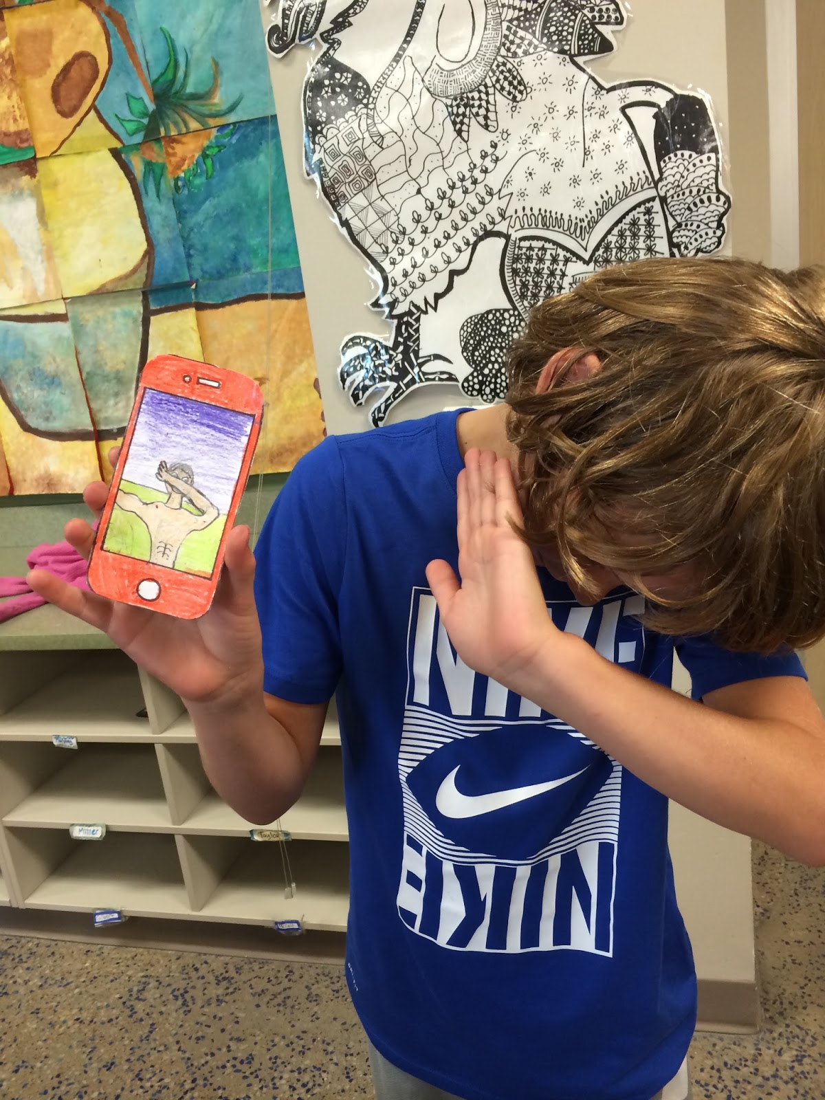 smART Class: Back To School All School Selfie Mural