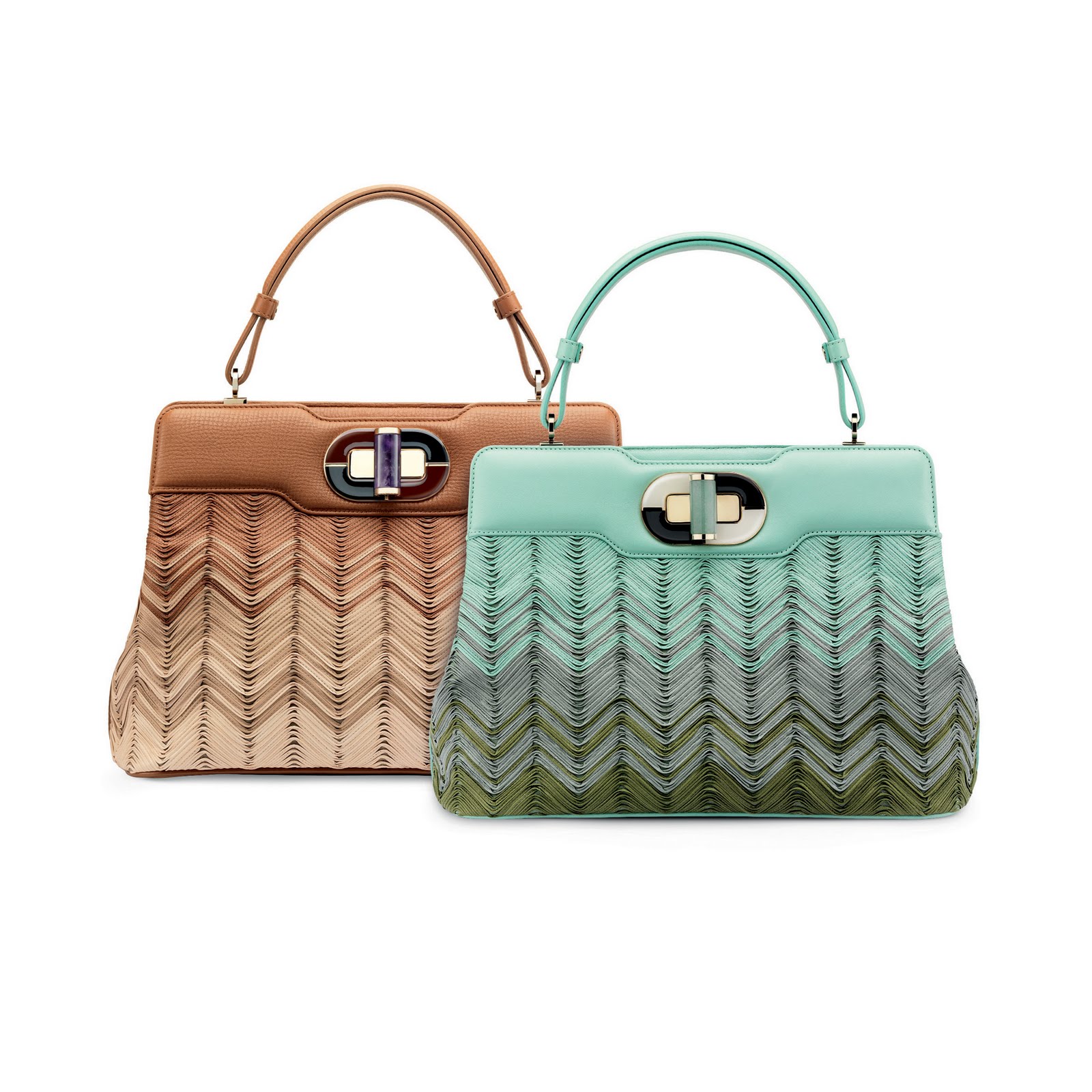 Infashionistas: COLECCIÓN DE CARTERAS PRIMAVERA-VERANO 2011 DE BVLGARI