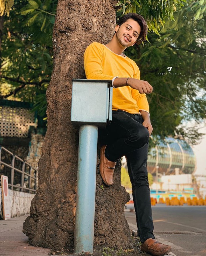 Hasnain Khan Instagram pictures 2019