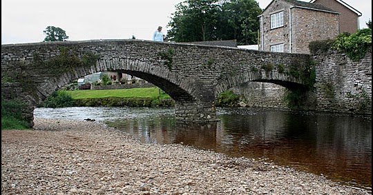 John Burke's a-Musings: A Stroll Across Frank's Bridge