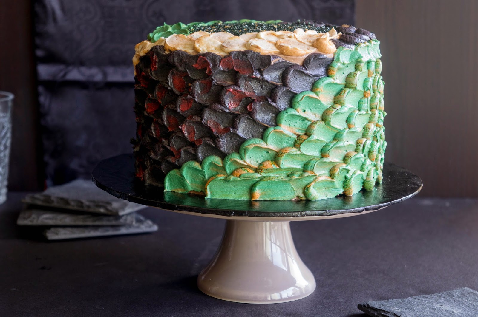 Smart Cookie: Game of Thrones: House Targaryen Cake