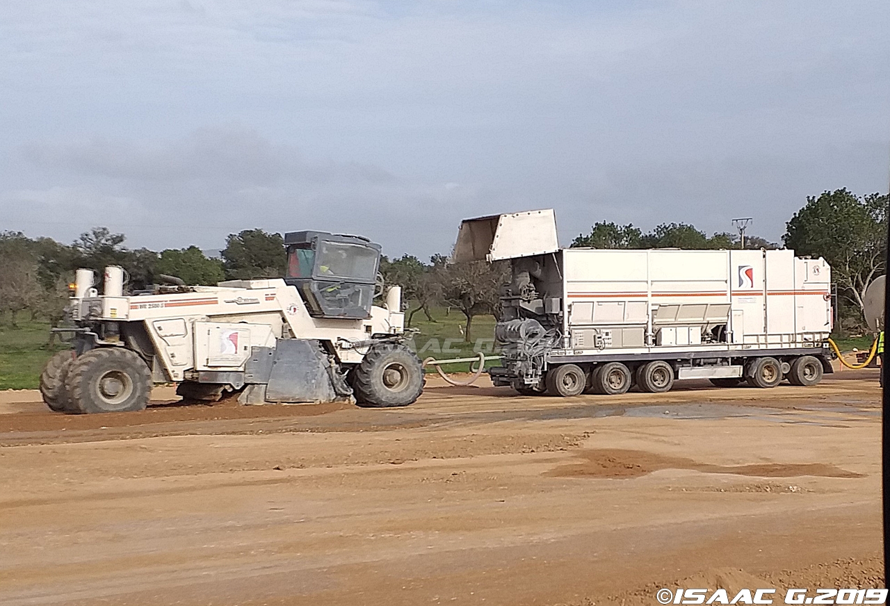 Camiones y Autobuses en Baleares: Wirtgen WR 2500 S
