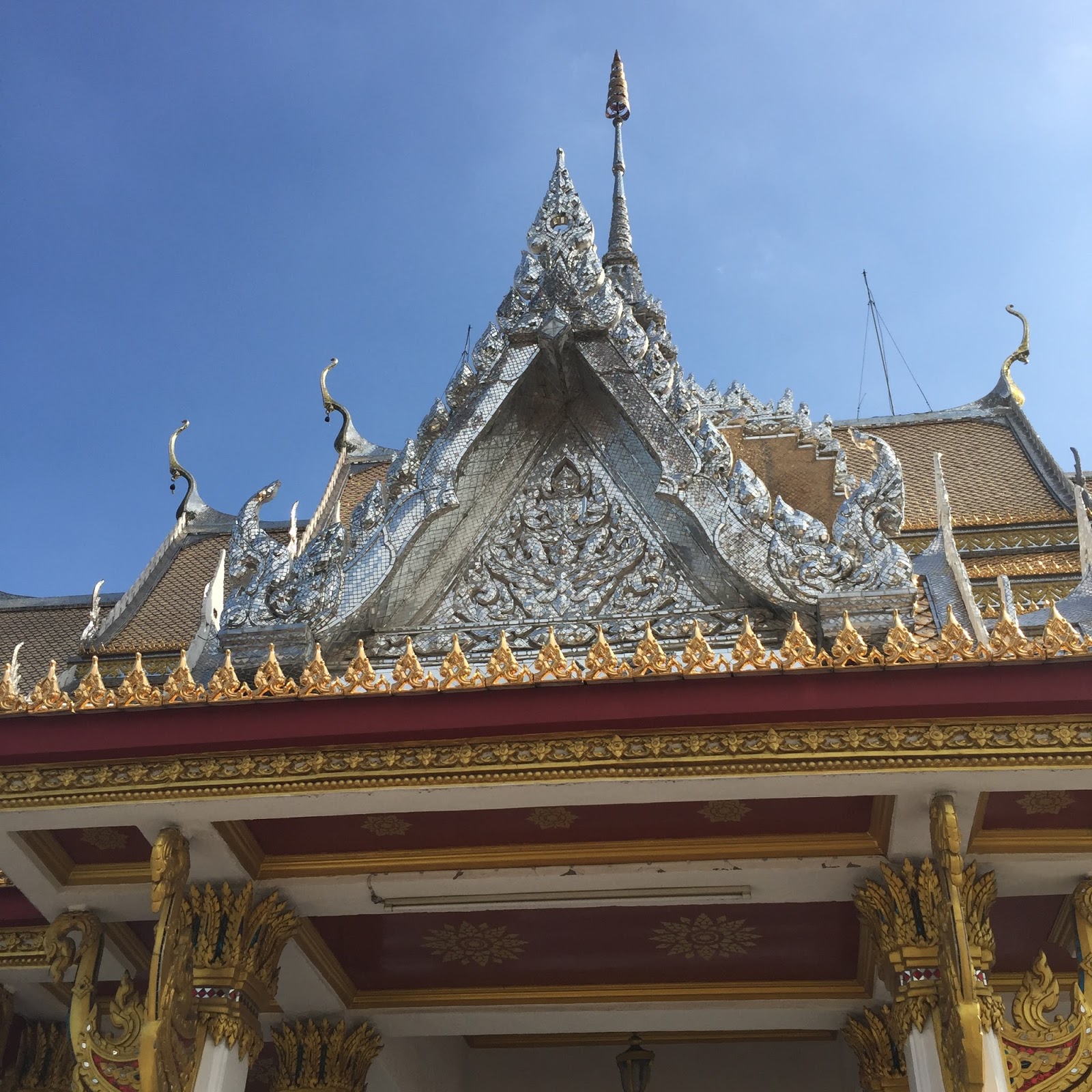 Things to do (closed): Wat Sri Lam วัดศรีเอี่ยม