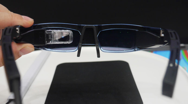 LES LUNETTES ÉLECTRONIQUES POUR PERMETTRE AUX AVEUGLES DE VOIR - XDA150