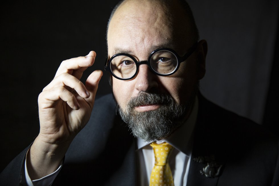 DRAGON: 'Shadow of the Wind' author Carlos Ruiz Zafón dead at 55