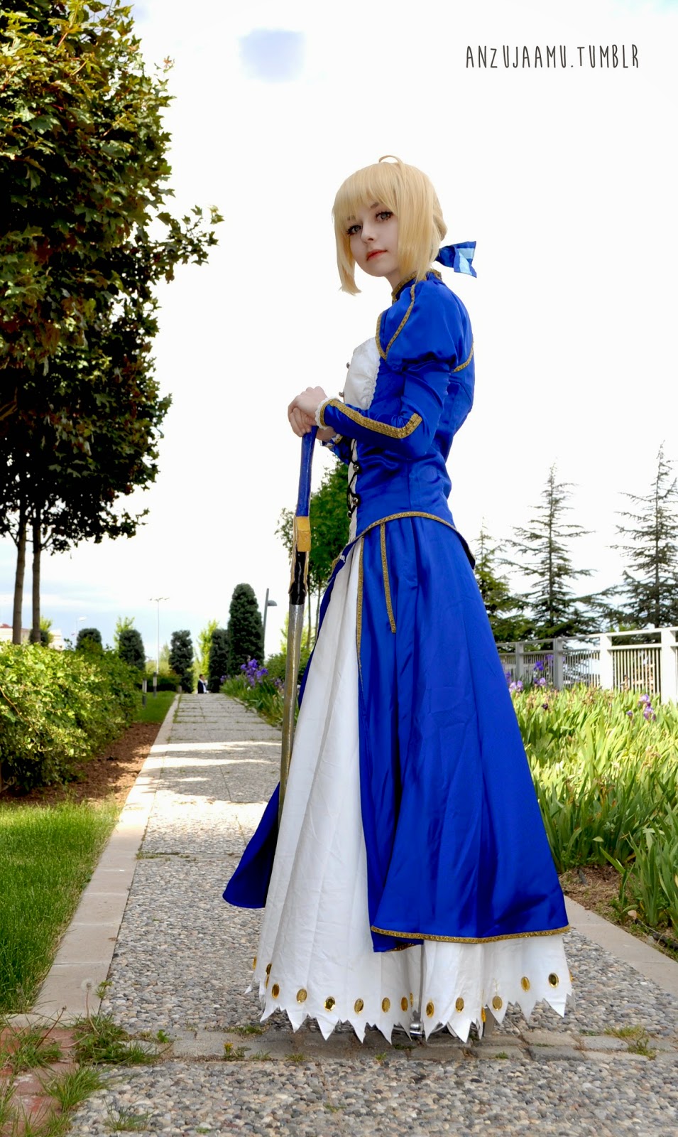 CosplayHouse Premium Edition Saber Costume (Picture Heavy!)