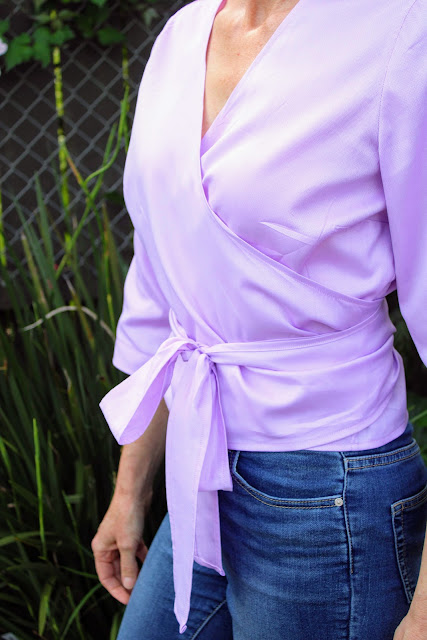 JulieLou : Peppermint Wrap Top