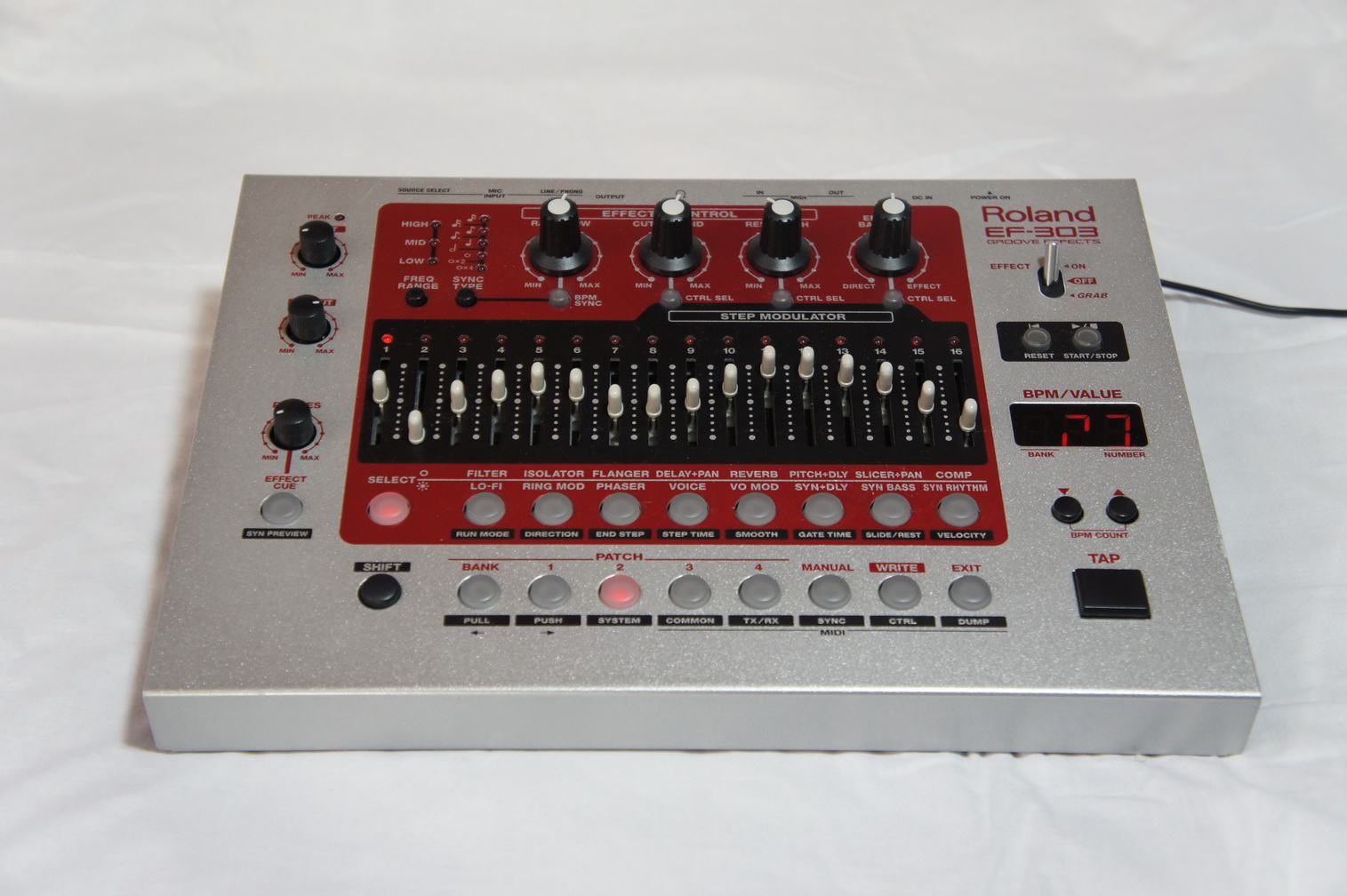 MATRIXSYNTH: Roland EF-303 desktop multi-FX, synth & MIDI step sequencer