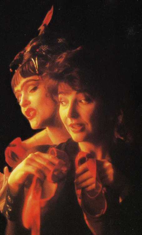 La Música del Mundo: Kate Bush ~ The Red Shoes (1993)