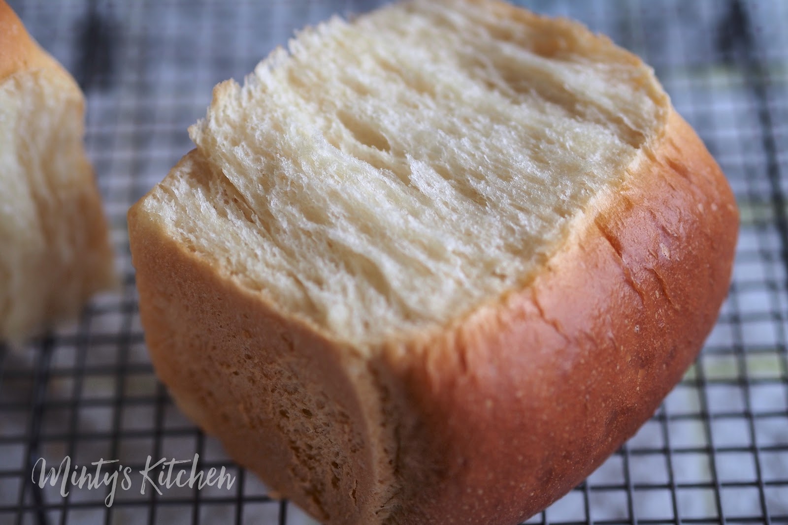 Minty's Kitchen: One-time Proofing Soft Bread (Killer Toast)